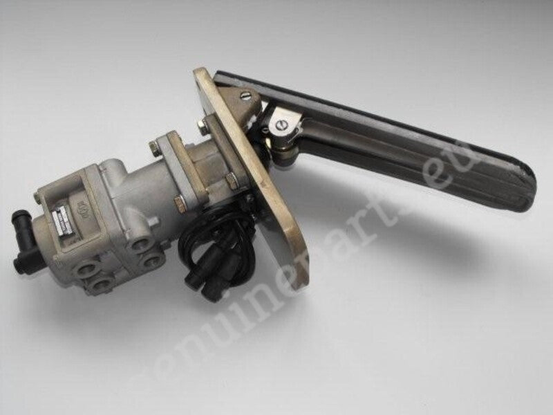 Knorr-Bremse Foot Brake Valve DX80E - DX80E – GenuineParts.eu