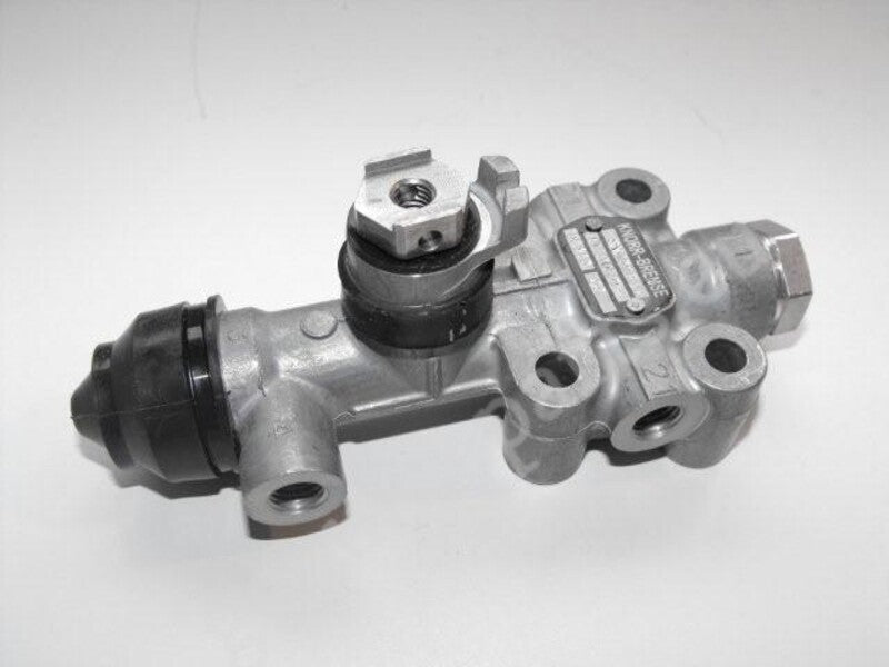 Knorr-Bremse Levelling Valve SV1399 - II30525000 – GenuineParts.eu