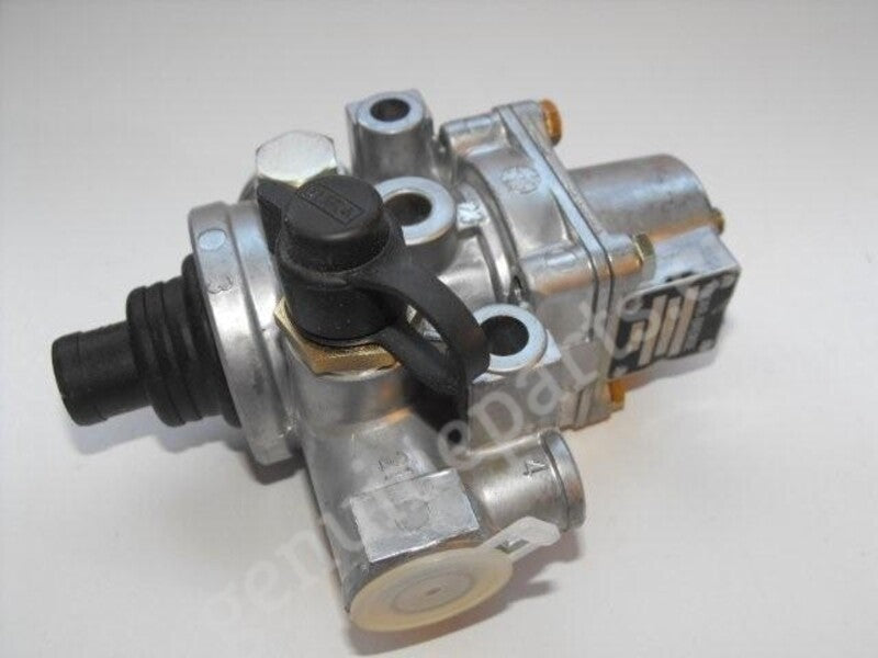 Knorr-Bremse Unloader Valve DR3500 - 0481039201000 – GenuineParts.eu